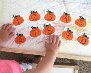 Counting Pumpkins Printable: Fun Halloween activity for preschoolers ...