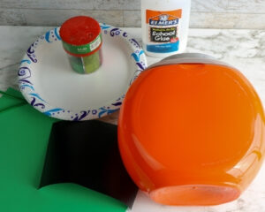 Easy Tide Pod Pumpkin {with face template} - totschoolresources.com