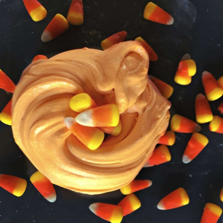 15+ Candy Corn craft ideas {for kids} - totschoolresources.com