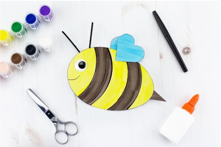 15 Buzzworthy Bee Crafts {for kids} - totschoolresources.com