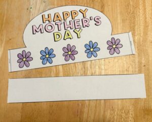 Mother's Day Crown Craft {Printable Hat Templates} - totschoolresources.com