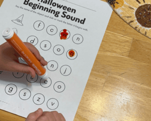 Halloween Beginning Sounds Worksheets {Kindergarten Activity ...