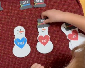 Snowman Sight Word Game {free printable} - totschoolresources.com